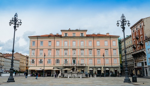 palace in Trieste – Alexandre Rotenberg's Brutally Honest Guide to ...